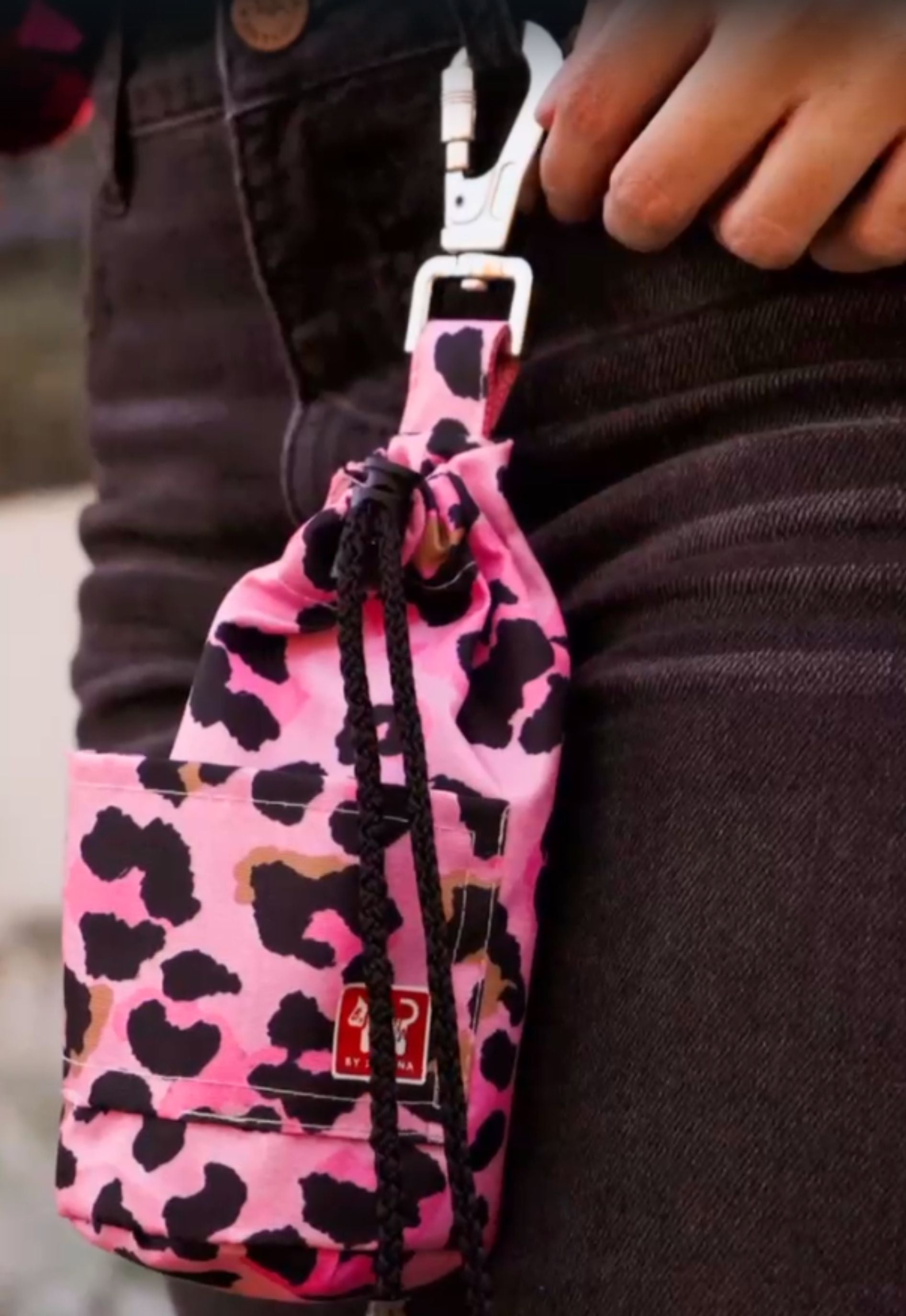 Bolsos de paseo para perros y gatos | Snacks y bolsas en uno | BySimona ...